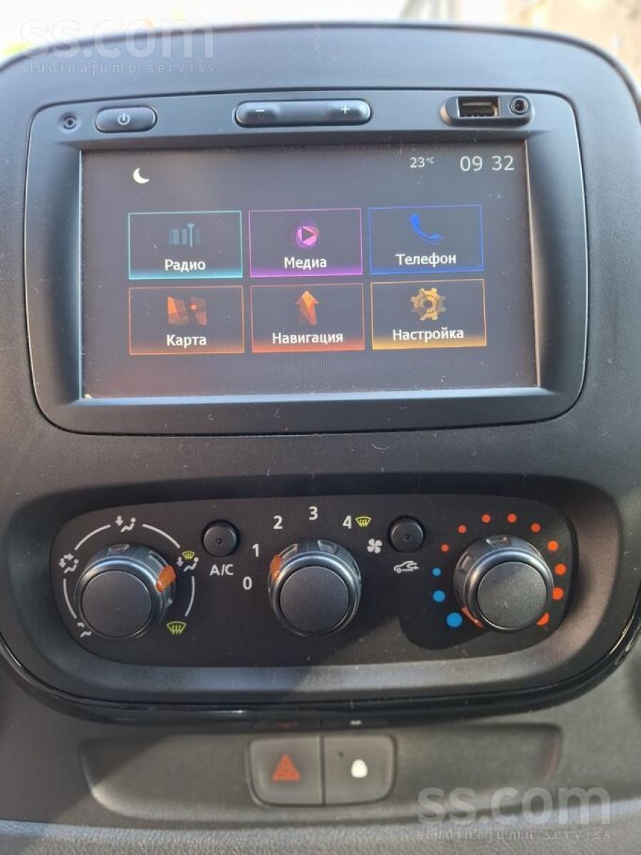 Pelēks Opel Vivaro 2018 Rīga, ar dzinēja tilpumu 1.60 L un nobraukumu 136 tūkst. km par 14900 €, foto 11 vietnē AUTOMOTO.COM.LV