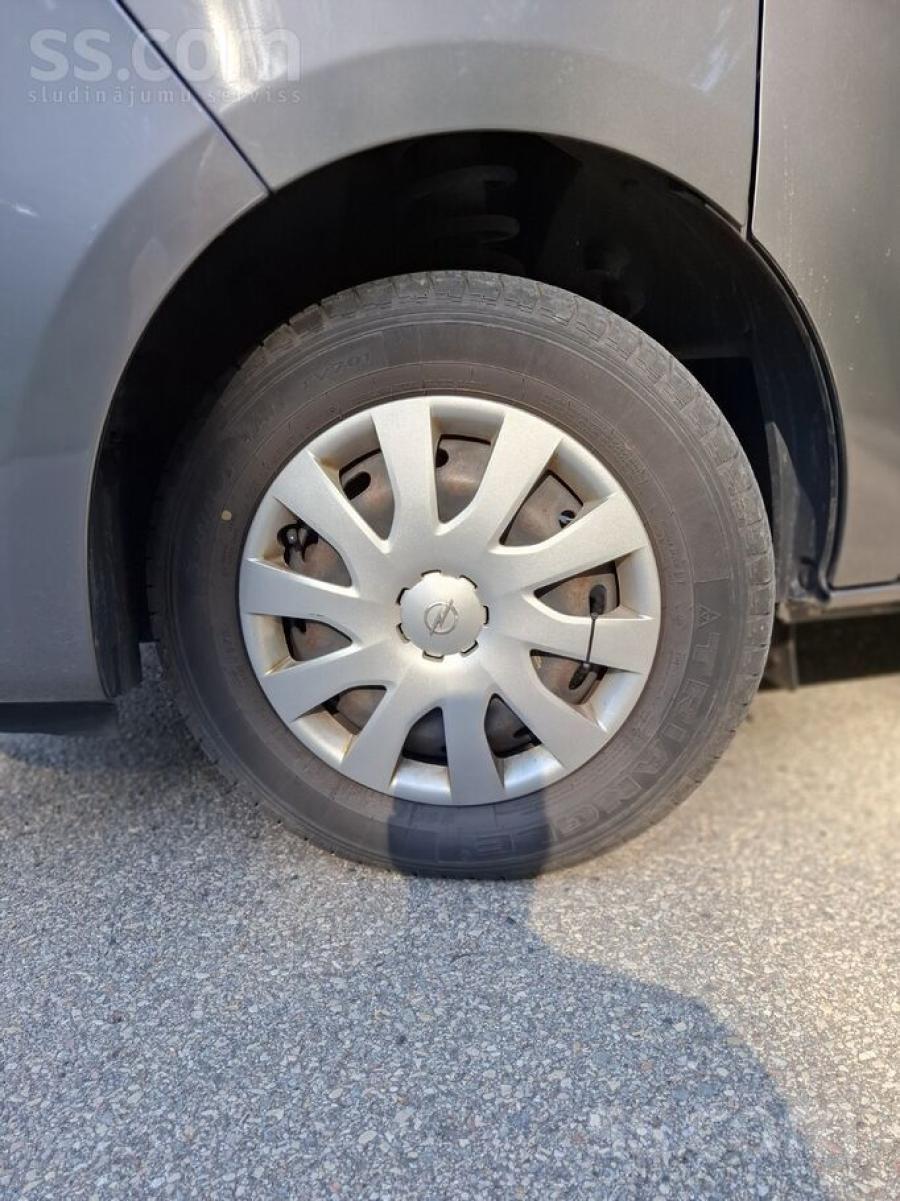 Pelēks Opel Vivaro 2018 Rīga, ar dzinēja tilpumu 1.60 L un nobraukumu 136 tūkst. km par 14900 €, foto 13 vietnē AUTOMOTO.COM.LV
