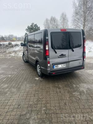 Grey Opel Vivaro 2019 in Liepaja, with an engine capacity of 1.60 L and mileage of 211 thousand km for 13500 €, photo 4 on AUTOMOTO.COM.LV