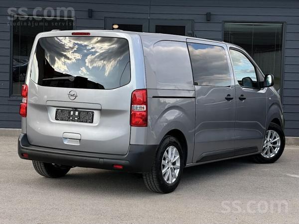 Pelēks Opel Vivaro 2022 Jelgava, ar dzinēja tilpumu 2.00 L un nobraukumu 130 tūkst. km par 21500 €, foto 4 vietnē AUTOMOTO.COM.LV