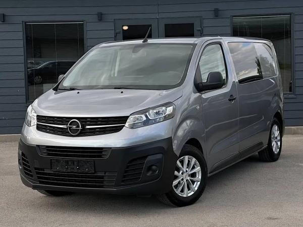 Grey Opel Vivaro 2022 in Jelgava, with an engine capacity of 2.00 L and mileage of 130 thousand km for 21500 €, photo 3 on AUTOMOTO.COM.LV
