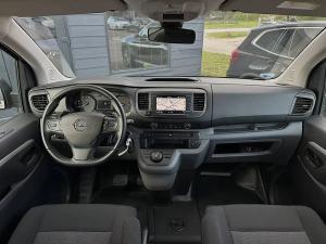 Grey Opel Vivaro 2022 in Jelgava, with an engine capacity of 2.00 L and mileage of 130 thousand km for 21500 €, photo 8 on AUTOMOTO.COM.LV