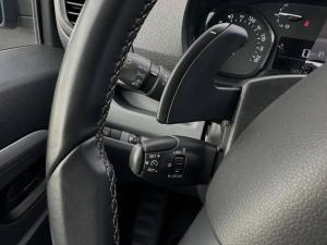 Grey Opel Vivaro 2022 in Jelgava, with an engine capacity of 2.00 L and mileage of 130 thousand km for 21500 €, photo 17 on AUTOMOTO.COM.LV