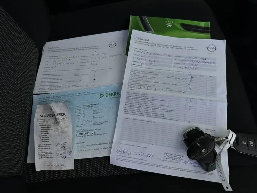 Grey Opel Vivaro 2022 in Jelgava, with an engine capacity of 2.00 L and mileage of 130 thousand km for 21500 €, photo 23 on AUTOMOTO.COM.LV