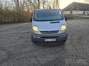 Grey Opel Vivaro 2003 in Jelgava, with an engine capacity of 2.50 L and mileage of 340 thousand km for 2100 €, photo 5 on AUTOMOTO.COM.LV