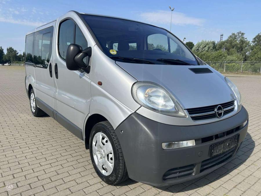 Pelēks Opel Vivaro 2005 Marijampole, ar dzinēja tilpumu 1.87 L un nobraukumu 276 tūkst. km par 4650 €, foto 4 vietnē AUTOMOTO.COM.LV