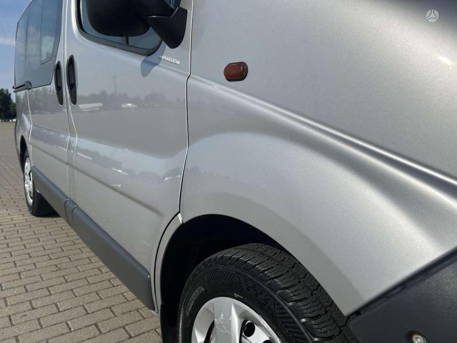 Pelēks Opel Vivaro 2005 Marijampole, ar dzinēja tilpumu 1.87 L un nobraukumu 276 tūkst. km par 4650 €, foto 16 vietnē AUTOMOTO.COM.LV