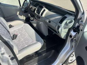 Pelēks Opel Vivaro 2005 Marijampole, ar dzinēja tilpumu 1.87 L un nobraukumu 276 tūkst. km par 4650 €, foto 24 vietnē AUTOMOTO.COM.LV