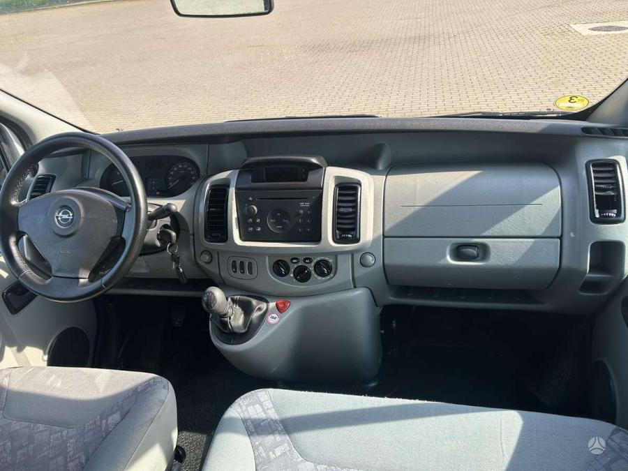 Pelēks Opel Vivaro 2005 Marijampole, ar dzinēja tilpumu 1.87 L un nobraukumu 276 tūkst. km par 4650 €, foto 28 vietnē AUTOMOTO.COM.LV
