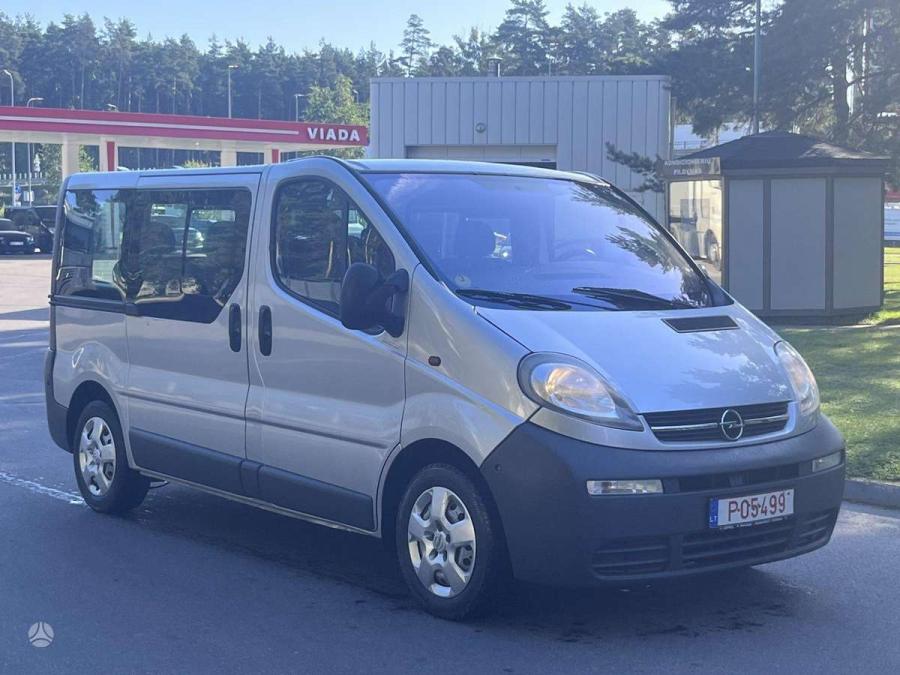 Grey Opel Vivaro 2005 in Vilnius, with an engine capacity of 1.87 L and mileage of 277 thousand km for 5700 €, photo 4 on AUTOMOTO.COM.LV