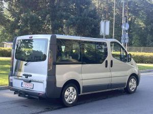 Grey Opel Vivaro 2005 in Vilnius, with an engine capacity of 1.87 L and mileage of 277 thousand km for 5700 €, photo 7 on AUTOMOTO.COM.LV