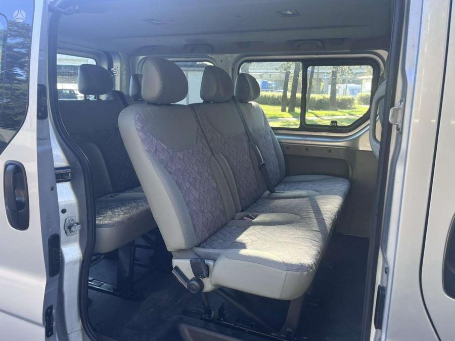 Grey Opel Vivaro 2005 in Vilnius, with an engine capacity of 1.87 L and mileage of 277 thousand km for 5700 €, photo 10 on AUTOMOTO.COM.LV