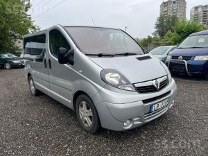 Grey Opel Vivaro 2006 in Riga, with an engine capacity of 2.50 L and mileage of 370 thousand km for 5490 €, photo 2 on AUTOMOTO.COM.LV
