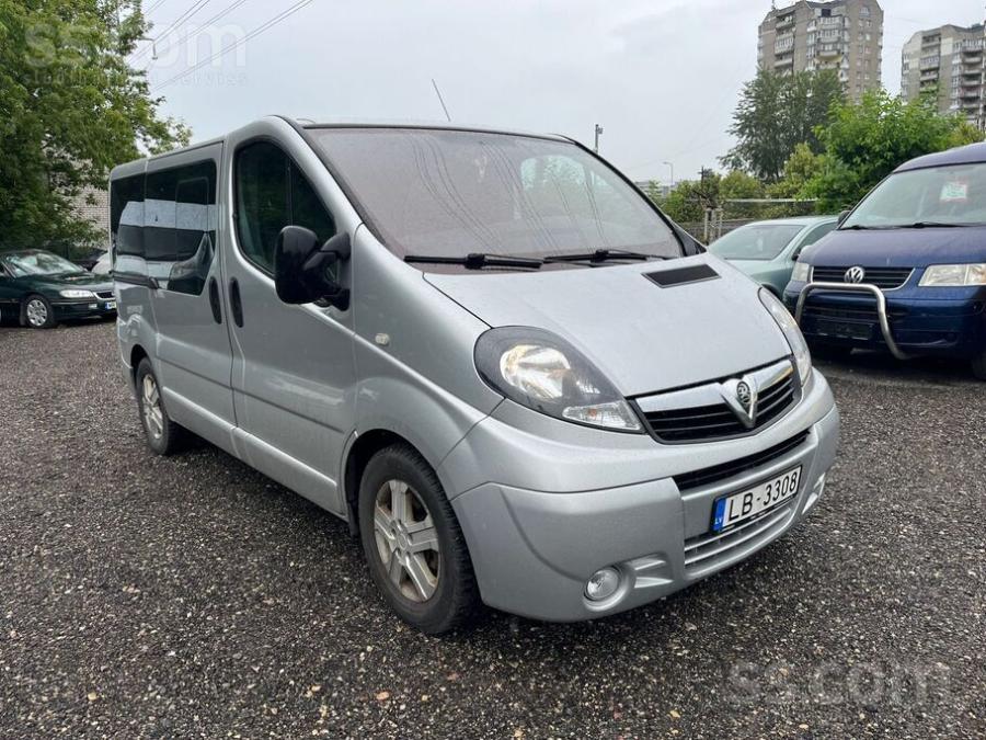 Grey Opel Vivaro 2006 in Riga, with an engine capacity of 2.50 L and mileage of 370 thousand km for 5490 €, photo 2 on AUTOMOTO.COM.LV