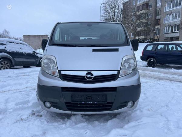 Pelēks Opel Vivaro 2006 Viļņa, ar dzinēja tilpumu 2.00 L un nobraukumu 271 tūkst. km par 5350 €, foto 2 vietnē AUTOMOTO.COM.LV