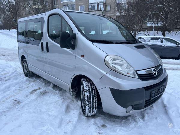 Pelēks Opel Vivaro 2006 Viļņa, ar dzinēja tilpumu 2.00 L un nobraukumu 271 tūkst. km par 5350 €, foto 3 vietnē AUTOMOTO.COM.LV
