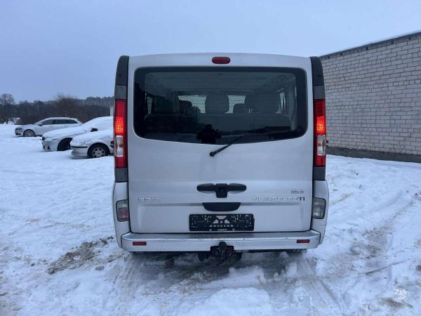 Pelēks Opel Vivaro 2006 Viļņa, ar dzinēja tilpumu 2.00 L un nobraukumu 271 tūkst. km par 5350 €, foto 6 vietnē AUTOMOTO.COM.LV
