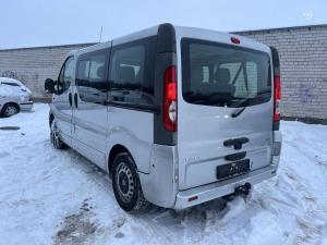 Grey Opel Vivaro 2006 in Vilnius, with an engine capacity of 2.00 L and mileage of 271 thousand km for 5350 €, photo 7 on AUTOMOTO.COM.LV