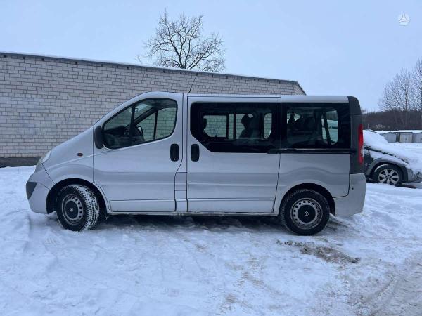 Pelēks Opel Vivaro 2006 Viļņa, ar dzinēja tilpumu 2.00 L un nobraukumu 271 tūkst. km par 5350 €, foto 8 vietnē AUTOMOTO.COM.LV