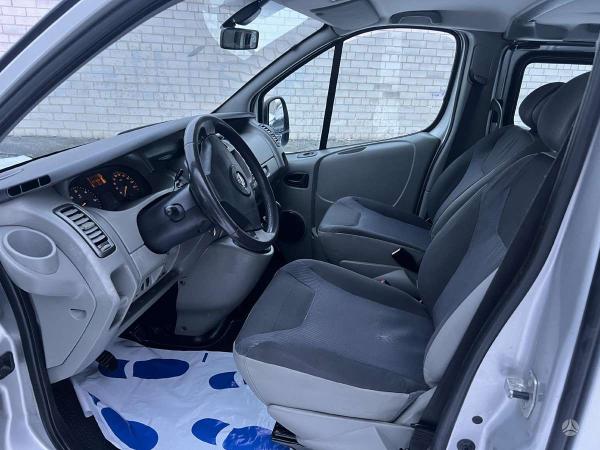 Pelēks Opel Vivaro 2006 Viļņa, ar dzinēja tilpumu 2.00 L un nobraukumu 271 tūkst. km par 5350 €, foto 9 vietnē AUTOMOTO.COM.LV