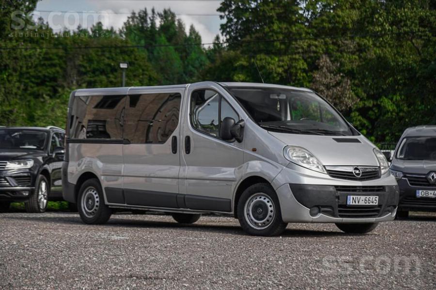 Grey Opel Vivaro 2007 in Riga, with an engine capacity of 2.00 L and mileage of 314 thousand km for 4490 €, photo 2 on AUTOMOTO.COM.LV
