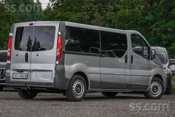 Grey Opel Vivaro 2007 in Riga, with an engine capacity of 2.00 L and mileage of 314 thousand km for 4490 €, photo 4 on AUTOMOTO.COM.LV