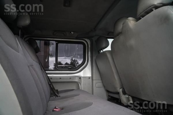 Grey Opel Vivaro 2007 in Riga, with an engine capacity of 2.00 L and mileage of 314 thousand km for 4490 €, photo 9 on AUTOMOTO.COM.LV