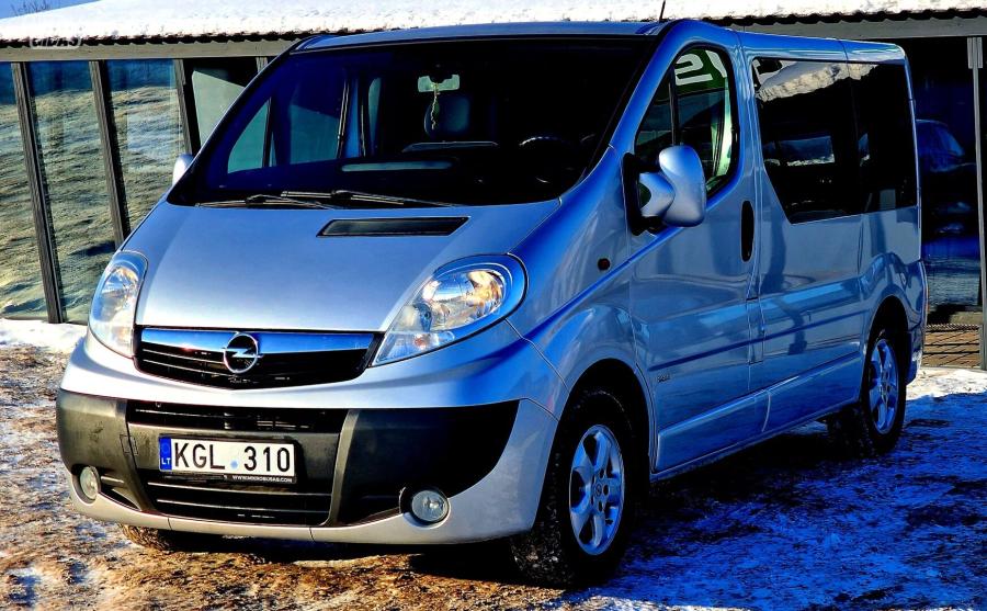 Grey Opel Vivaro 2007 in Kretinga, with an engine capacity of 2.00 L and mileage of 185 thousand km for 7499 €, photo 3 on AUTOMOTO.COM.LV