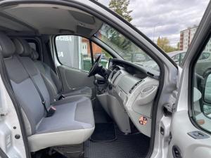 Grey Opel Vivaro 2007 in Riga, with an engine capacity of 2.00 L and mileage of 337 thousand km for 4800 €, photo 10 on AUTOMOTO.COM.LV