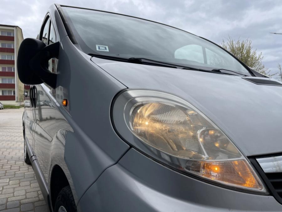 Grey Opel Vivaro 2007 in Riga, with an engine capacity of 2.00 L and mileage of 337 thousand km for 4800 €, photo 19 on AUTOMOTO.COM.LV