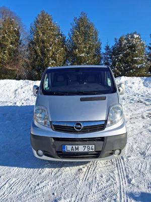 Pelēks Opel Vivaro 2009 Radviliškis, ar dzinēja tilpumu 2.46 L un nobraukumu 388 tūkst. km par 6350 €, foto  vietnē AUTOMOTO.COM.LV