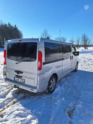 Grey Opel Vivaro 2009 in Radviliskis, with an engine capacity of 2.46 L and mileage of 388 thousand km for 6350 €, photo 3 on AUTOMOTO.COM.LV