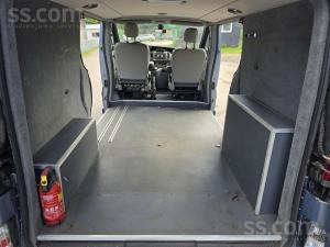 Grey Opel Vivaro 2009 in Riga, with an engine capacity of 2.50 L and mileage of 235 thousand km for 6970 €, photo 9 on AUTOMOTO.COM.LV