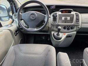 Grey Opel Vivaro 2009 in Riga, with an engine capacity of 2.50 L and mileage of 235 thousand km for 6970 €, photo 12 on AUTOMOTO.COM.LV
