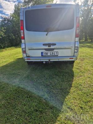 Pelēks Opel Vivaro 2010 Rīga, ar dzinēja tilpumu 2.50 L un nobraukumu 327 tūkst. km par 3550 €, foto 6 vietnē AUTOMOTO.COM.LV