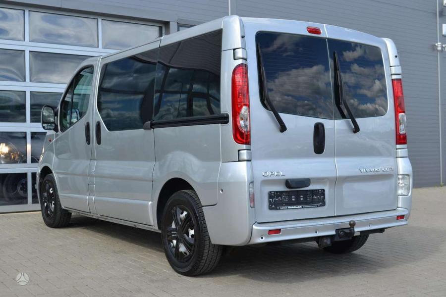 Grey Opel Vivaro 2010 in Vilnius, with an engine capacity of 2.00 L and mileage of 228 thousand km for 8500 €, photo 8 on AUTOMOTO.COM.LV