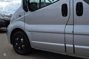 Grey Opel Vivaro 2010 in Vilnius, with an engine capacity of 2.00 L and mileage of 228 thousand km for 8500 €, photo 11 on AUTOMOTO.COM.LV