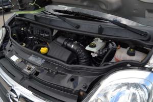 Grey Opel Vivaro 2010 in Vilnius, with an engine capacity of 2.00 L and mileage of 228 thousand km for 8500 €, photo 16 on AUTOMOTO.COM.LV