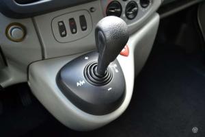 Grey Opel Vivaro 2010 in Vilnius, with an engine capacity of 2.00 L and mileage of 228 thousand km for 8500 €, photo 25 on AUTOMOTO.COM.LV