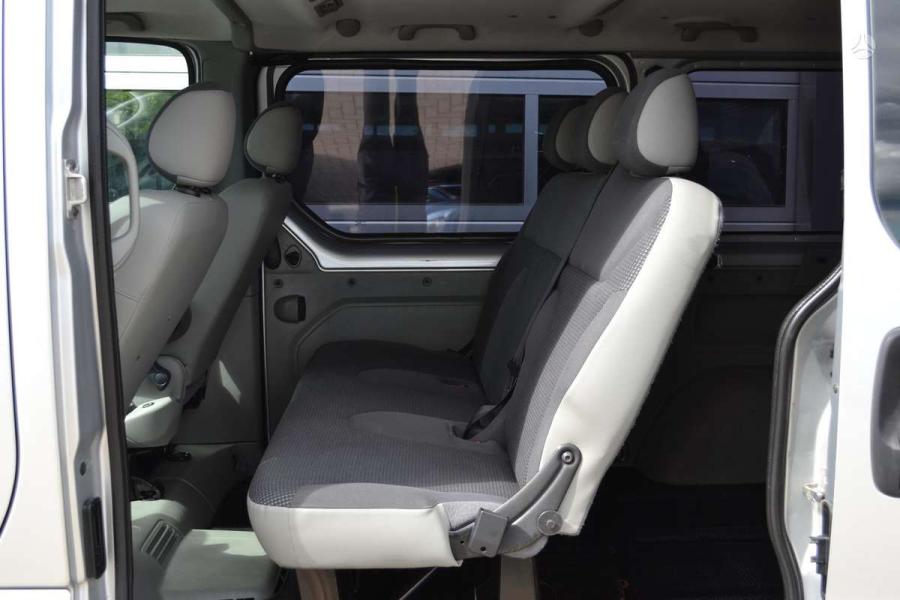Grey Opel Vivaro 2010 in Vilnius, with an engine capacity of 2.00 L and mileage of 228 thousand km for 8500 €, photo 29 on AUTOMOTO.COM.LV