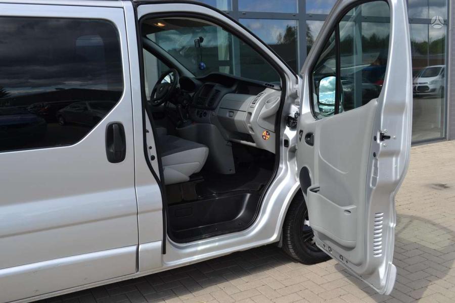 Grey Opel Vivaro 2010 in Vilnius, with an engine capacity of 2.00 L and mileage of 228 thousand km for 8500 €, photo 31 on AUTOMOTO.COM.LV