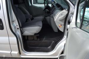 Grey Opel Vivaro 2010 in Vilnius, with an engine capacity of 2.00 L and mileage of 228 thousand km for 8500 €, photo 32 on AUTOMOTO.COM.LV