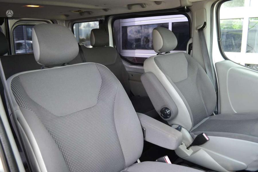 Grey Opel Vivaro 2010 in Vilnius, with an engine capacity of 2.00 L and mileage of 228 thousand km for 8500 €, photo 33 on AUTOMOTO.COM.LV