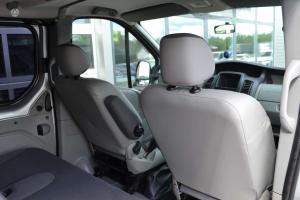 Grey Opel Vivaro 2010 in Vilnius, with an engine capacity of 2.00 L and mileage of 228 thousand km for 8500 €, photo 35 on AUTOMOTO.COM.LV