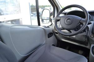 Grey Opel Vivaro 2010 in Vilnius, with an engine capacity of 2.00 L and mileage of 228 thousand km for 8500 €, photo 36 on AUTOMOTO.COM.LV