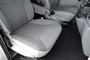 Grey Opel Vivaro 2010 in Vilnius, with an engine capacity of 2.00 L and mileage of 228 thousand km for 8500 €, photo 40 on AUTOMOTO.COM.LV