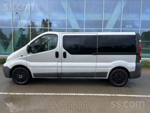 Grey Opel Vivaro 2010 in Rezekne, with an engine capacity of 2.50 L and mileage of 188 thousand km for 9790 €, photo 5 on AUTOMOTO.COM.LV