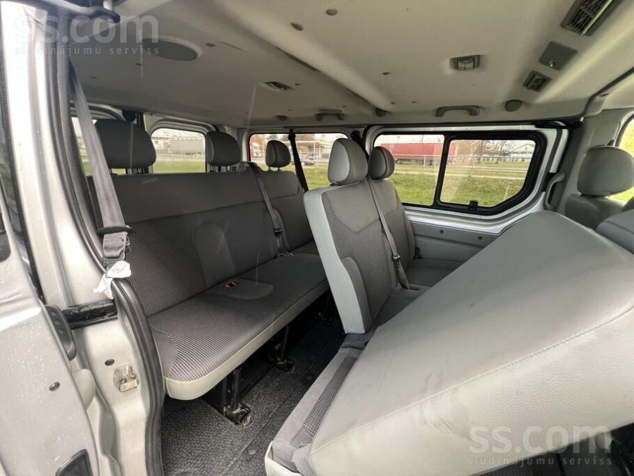 Grey Opel Vivaro 2010 in Rezekne, with an engine capacity of 2.50 L and mileage of 188 thousand km for 9790 €, photo 14 on AUTOMOTO.COM.LV
