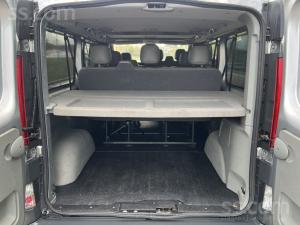 Grey Opel Vivaro 2010 in Rezekne, with an engine capacity of 2.50 L and mileage of 188 thousand km for 9790 €, photo 16 on AUTOMOTO.COM.LV