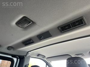 Grey Opel Vivaro 2010 in Rezekne, with an engine capacity of 2.50 L and mileage of 188 thousand km for 9790 €, photo 17 on AUTOMOTO.COM.LV